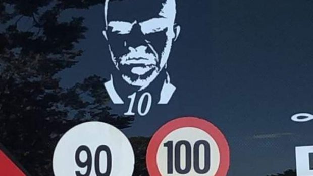 Surpriza URIASA pentru Nistor! A ajuns pe AUTOCARUL lui Dinamo dupa ... Surpriza URIASA pentru Nistor! A ajuns pe AUTOCARUL lui Dinamo dupa ...